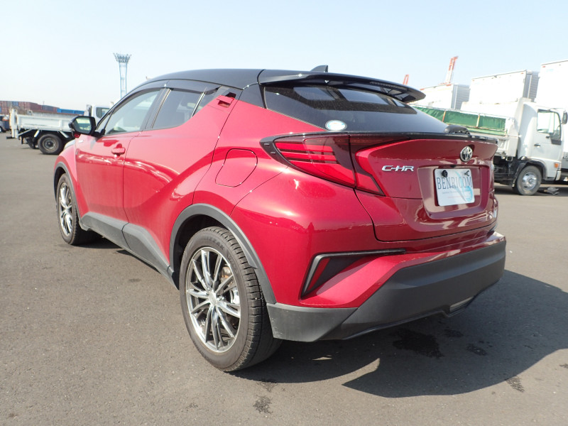 Used Japan Toyota CH-R - TOYOTA C-HR | Two tone Safety sensing One ...